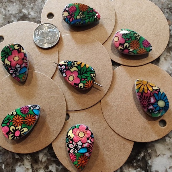 Needleminder- Bright Floral Teardrop w/needle hole – Heartland Quilting ...